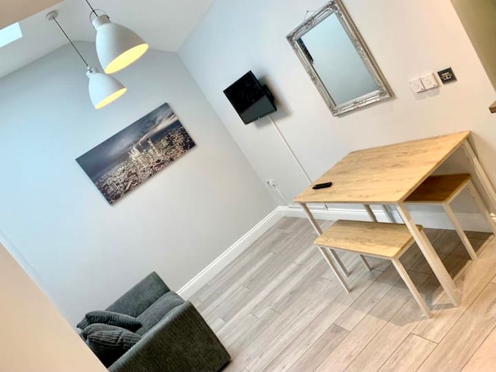 Linden 2 Bed Apartment - Bedford