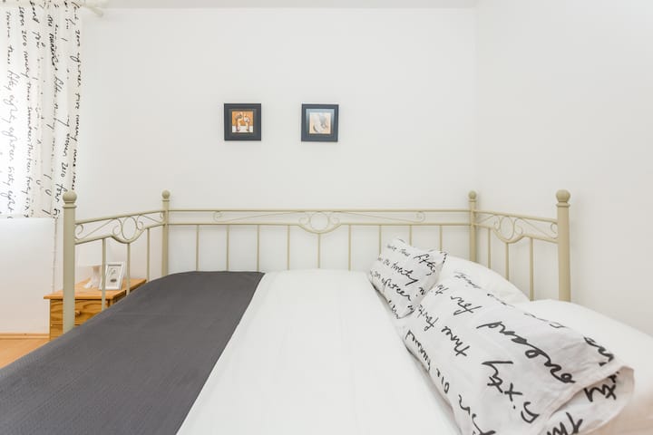 Charming Apartment Chiara By The Sea - Sukošan