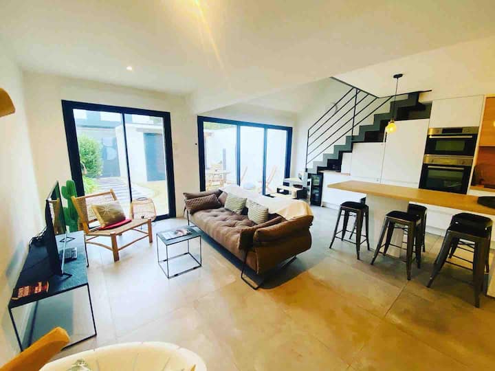 Maison 3⭐️ Piscine Clim Wifi Parking Cv 200m - Aigues-Mortes