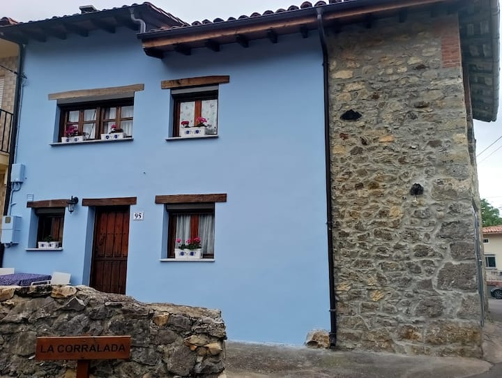 Vivienda  Vacacional En Un Pueblo De Llanes - Asturias