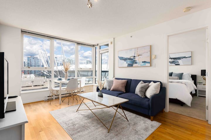 2 Bedroom With Great View! - Vancouver