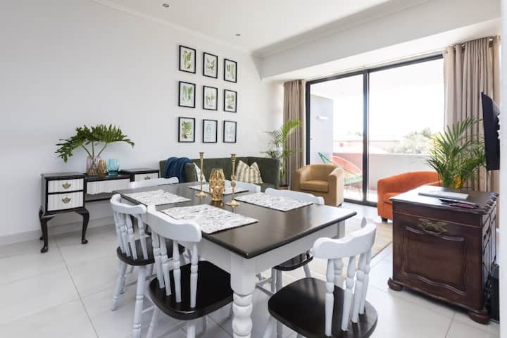 24/7 Wifi During Loadshedding. Perfect Long Stays. - Sandton