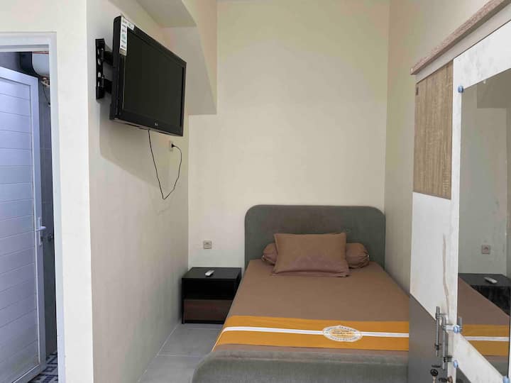 Guest House  Amazing Place At South Jakarta - Indonesia