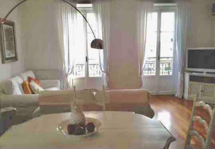 Grandevue-double Floor Rooftop-5pax-old Nice - Nice