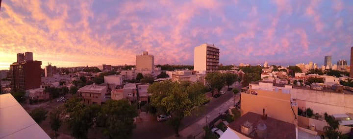 Luminoso Apto. 3 Dorm En Pocitos (5 Cuadras Playa) - Montevideo