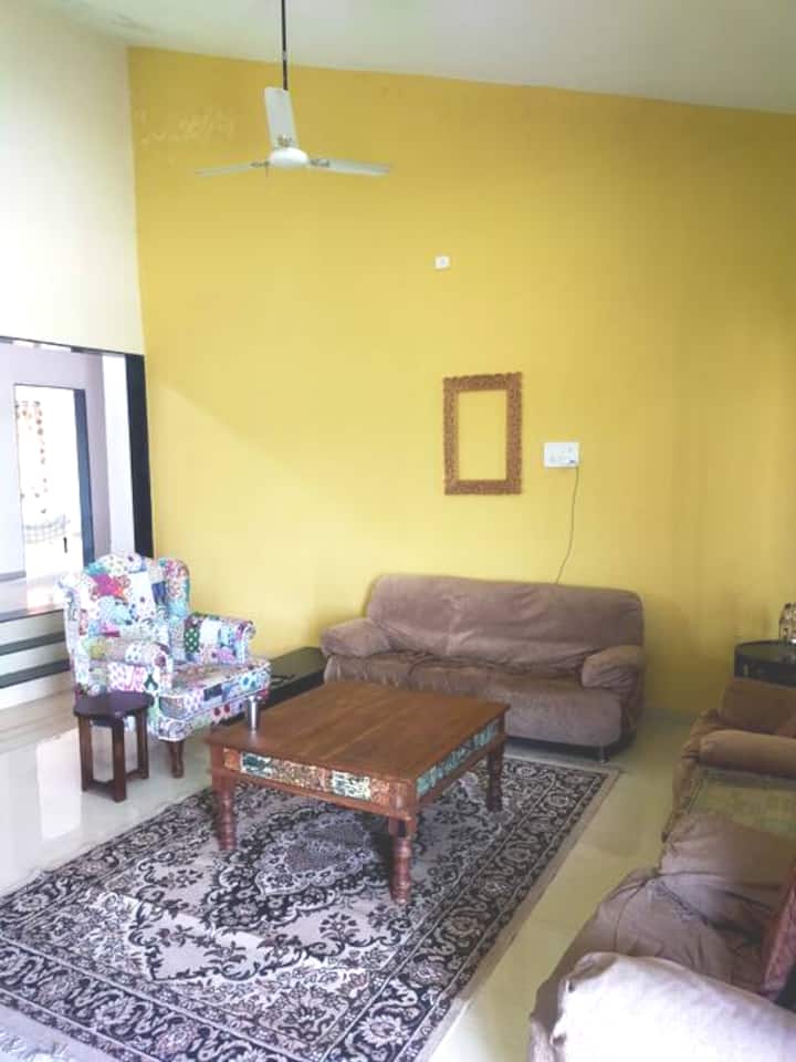 Lovely Farmhouse Set In The Pristine Sahyadris - Shirwal
