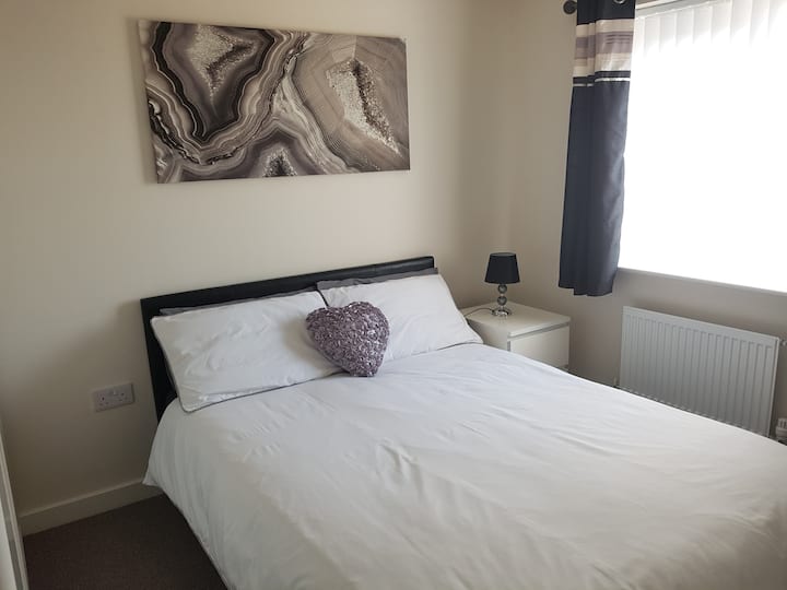 Double Room With Free Parking And Anfield View - Liverpool
