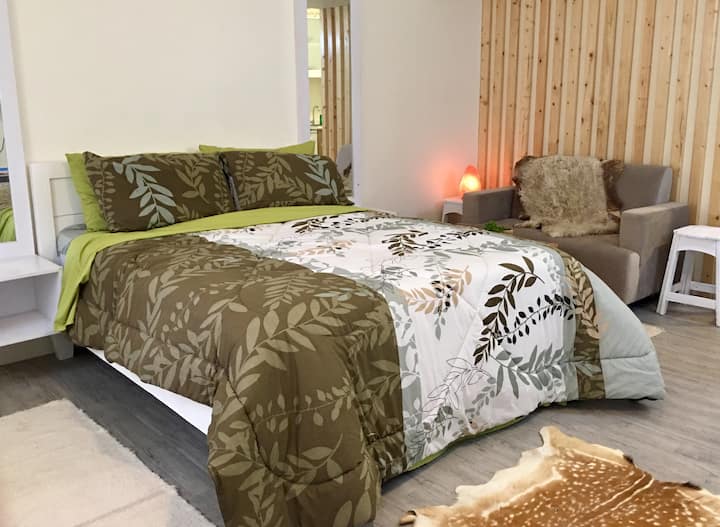 Cosy Studio In Amaia Steps Sucat
Unli Wifi+netflix - Las Piñas