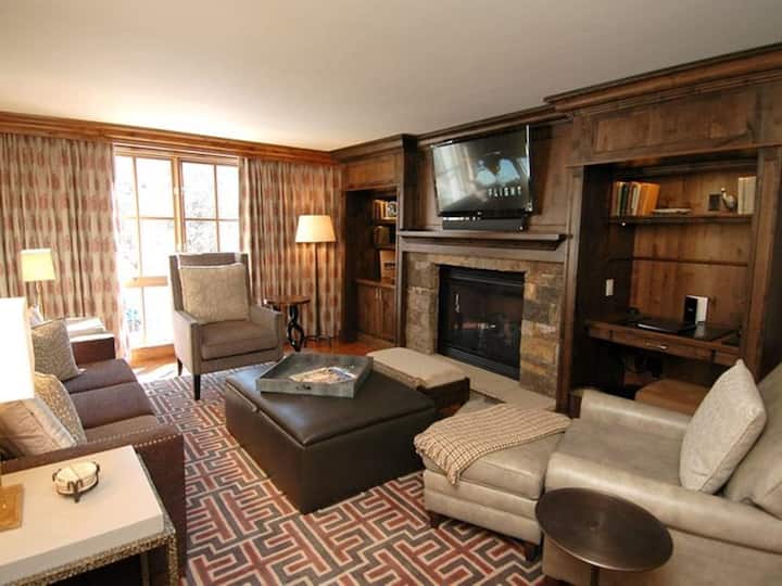 St. Regis Aspen Residence Club 2br 2.5ba Apartment - Aspen, CO