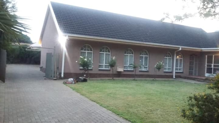 Home Away From Home Residence - Vanderbijlpark