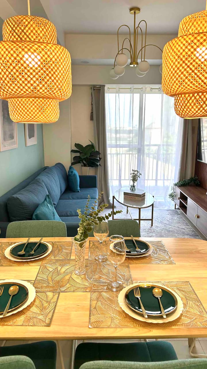 Spacious Modern 2br W/ Balcony - Pasig