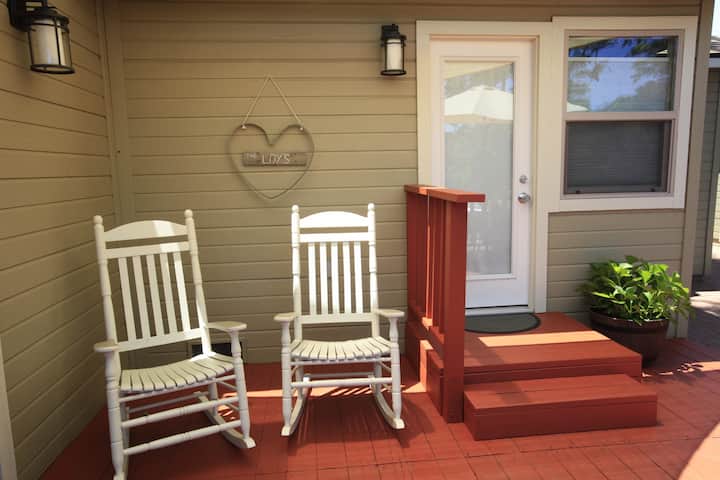 Private Master Suite On The Central Coast - Atascadero, CA