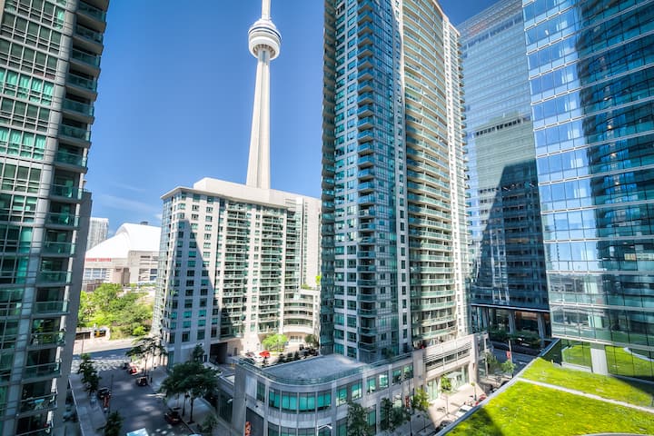 50% Monthly Stay Discount. Downtown Entire Condo - Toronto