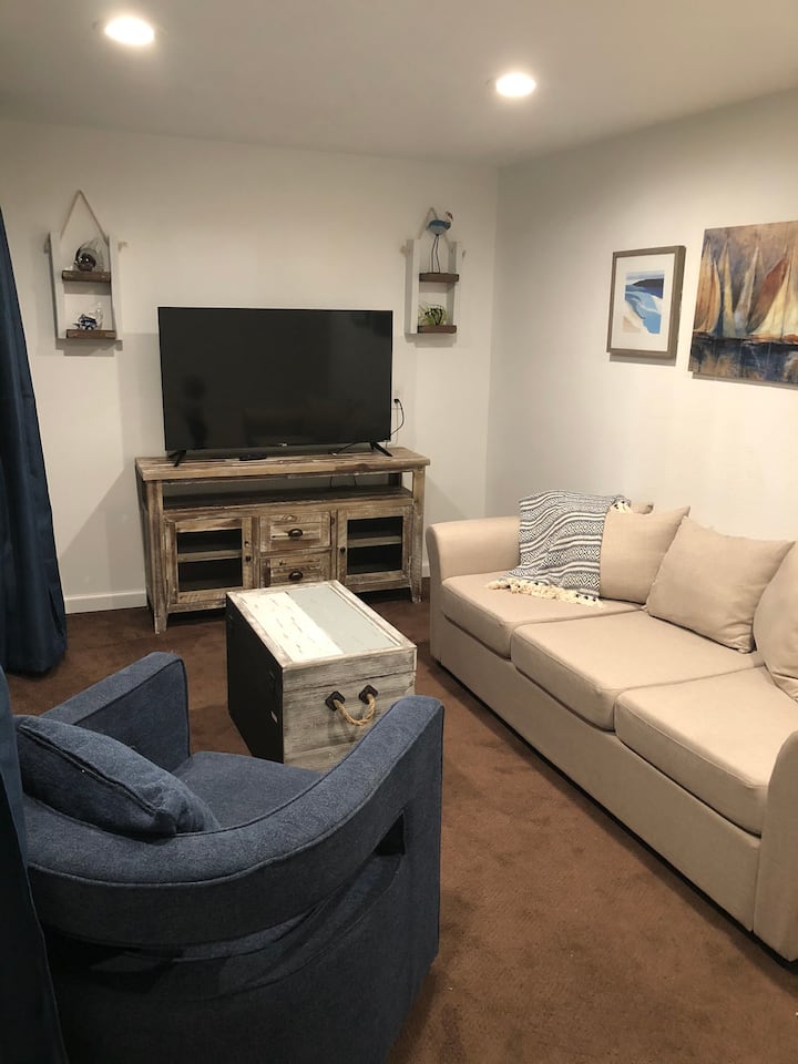 A Charming One Bedroom Near Downtown El Paso - El Paso, TX