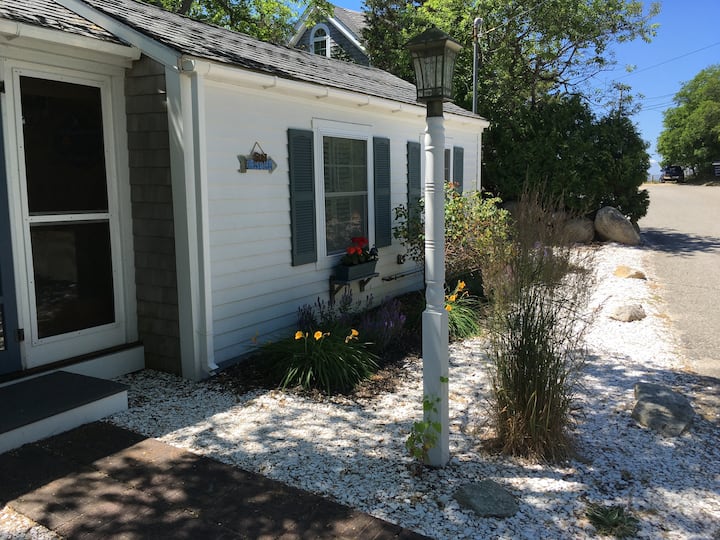 Cozy Cottage, Steps To Cape Cod Bay - Nauset Beach, MA