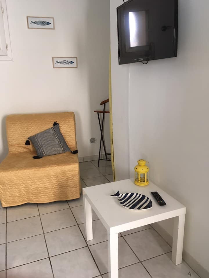 Superbe Studio Moderne Dans Quartier Typique - Plage de la Corniche - Sète