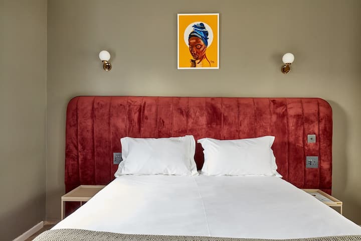Kenya ‘Inspired’ Boutique Hotel Room - Johannesburg