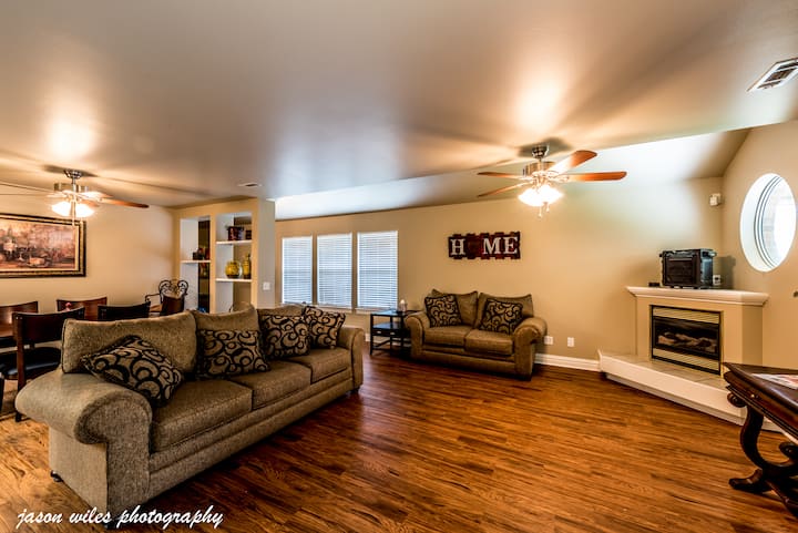 Home Away From Home 2 - Fayetteville, AR