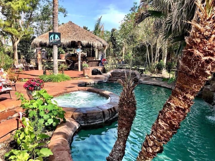 The Most Interesting House In Texas - Pasadena, TX