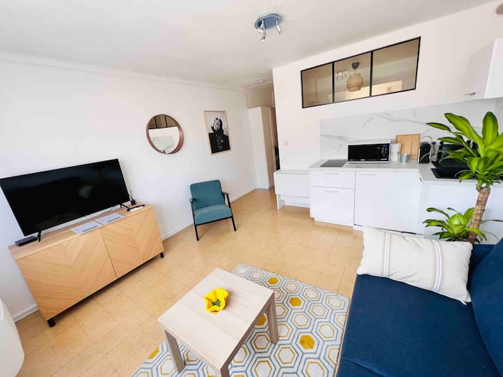 2 Pièces, 8mn à Pied De La Croisette/plage - Cannes