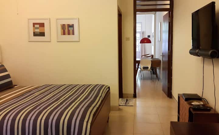 Large And Cozy 1 Bed Room Townhouse - Kemang