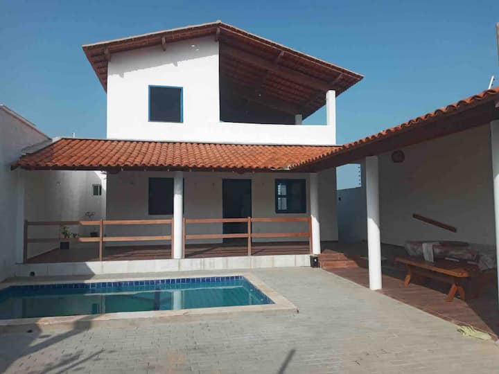 Casa Com Piscina E Bem Arejada. - Luís Correia