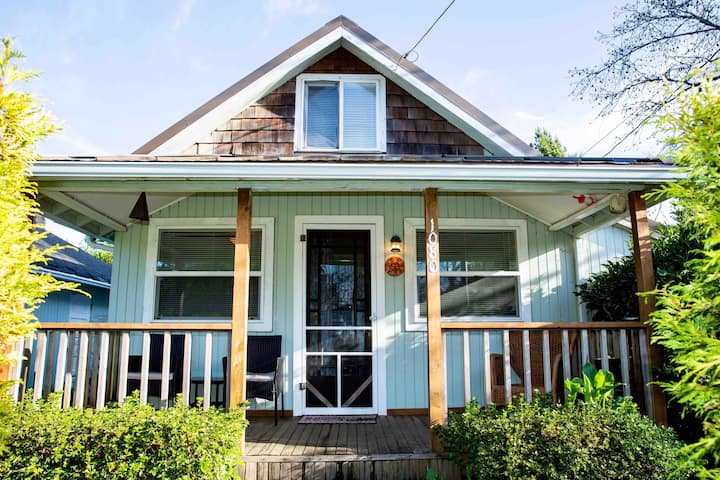 Rockaway Beach House - Rockaway Beach, OR