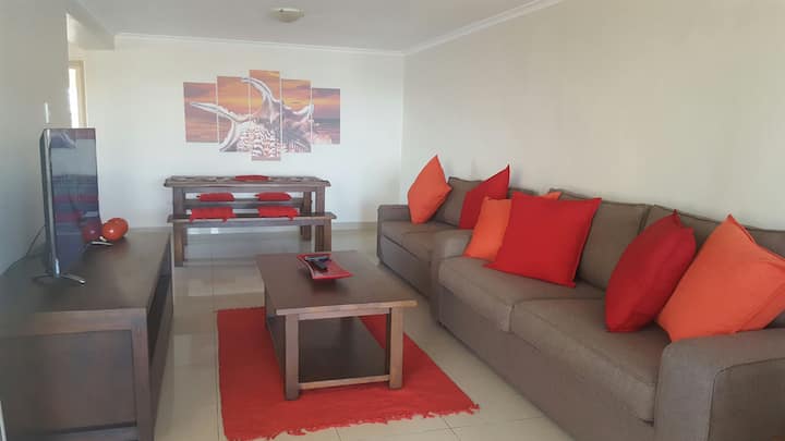 Wave Catcher- Wildbreak Self Catering - Port Elizabeth