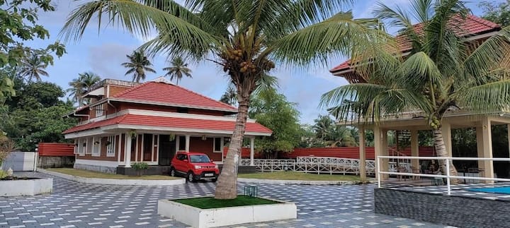 Lakeshore Private Pool Villa 30km To Kochi Airport - Kochi, India