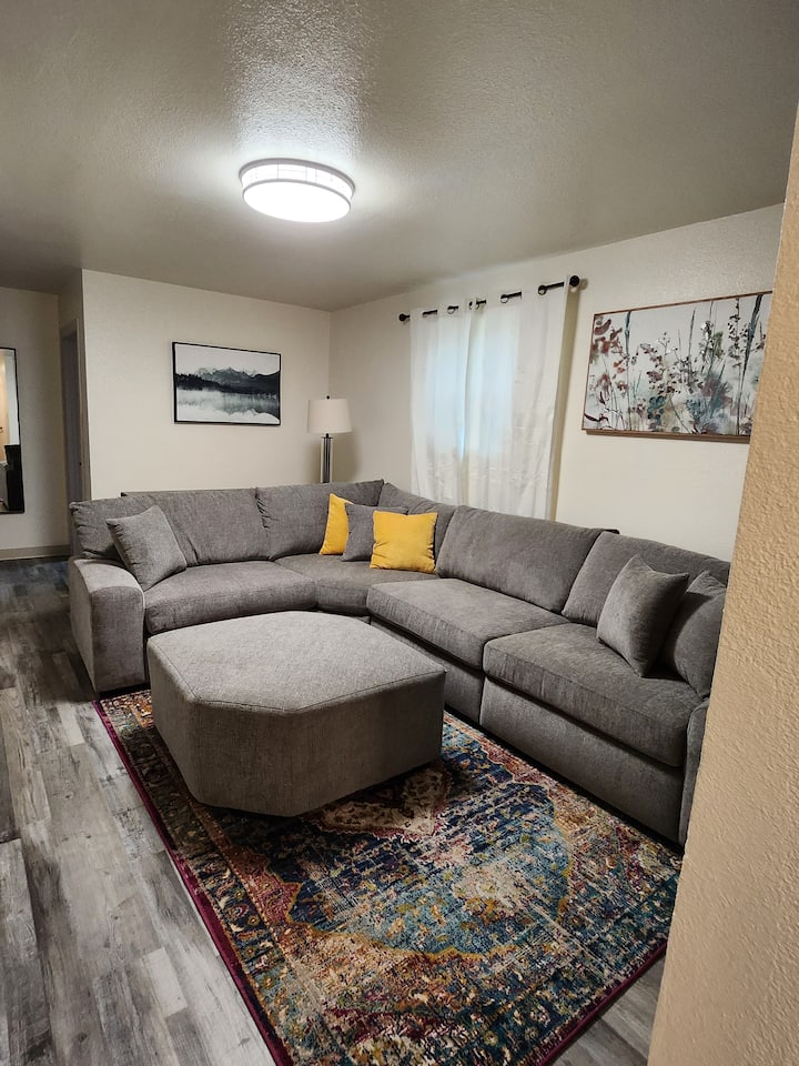 Luxury Bunkhouse Near Downtown - Fairbanks, AK