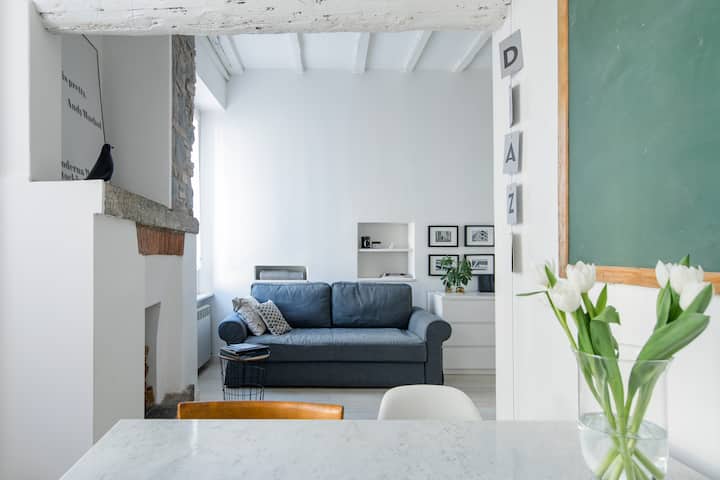 Rustic Meets Modern In Como Center Apartment - Como