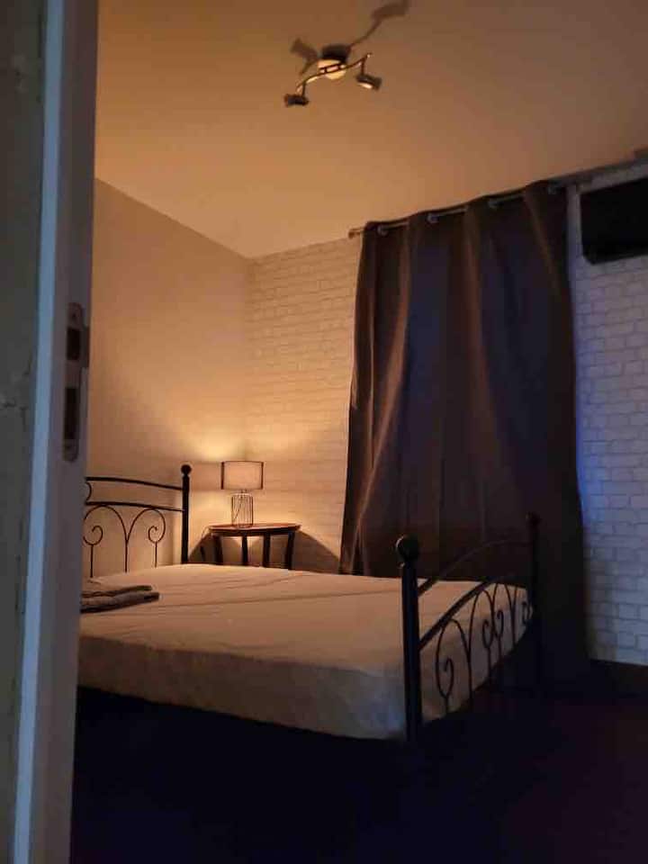 Appartement Calme Proche Cathédrale,gare De Tours - France