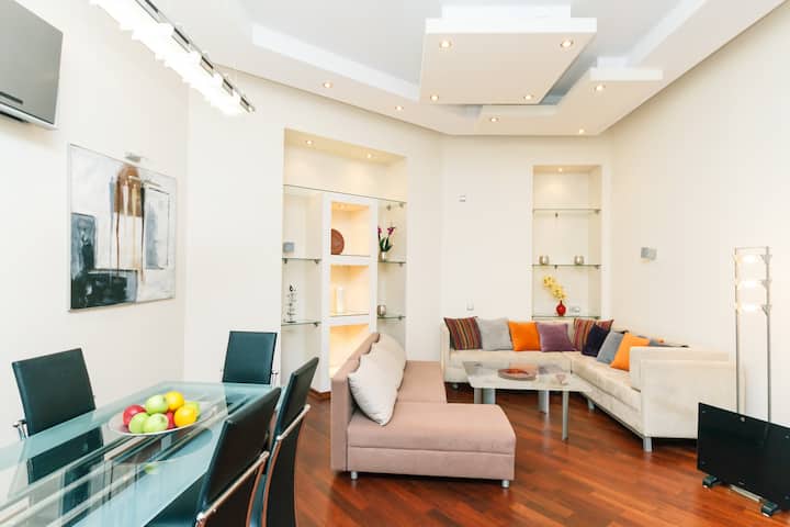 ★Khreschatyk 2bedroom Vip★ - Ukraine