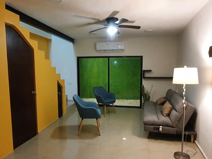 Townhouse 1 En Una De Las Mejores Zonas De Merida - Mérida