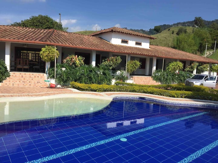 House La Divisa - Pereira