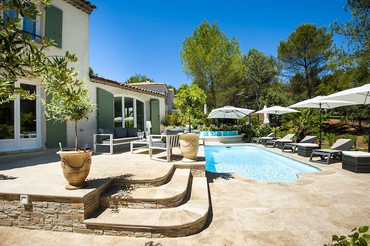 Villa éLégante Et Sa Piscine- Pont Royal Golf Park - Mallemort