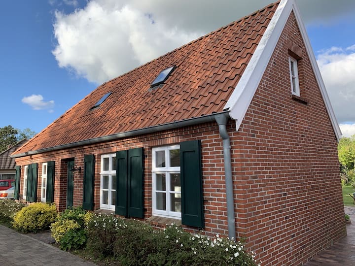 Ferienhaus Dorflohne Mit Großzügigem Garten - Hinte