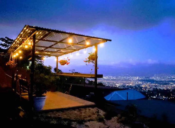 Escalera Al Cielo - Escazu