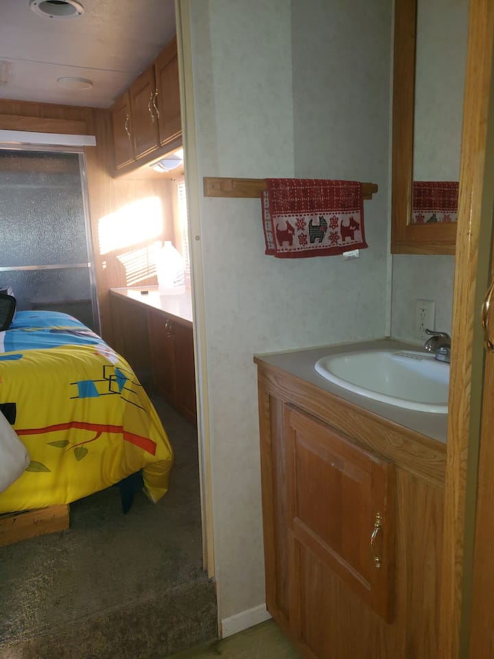 The Suite At The Dancing Lamb Retreat - Palm Springs, CA