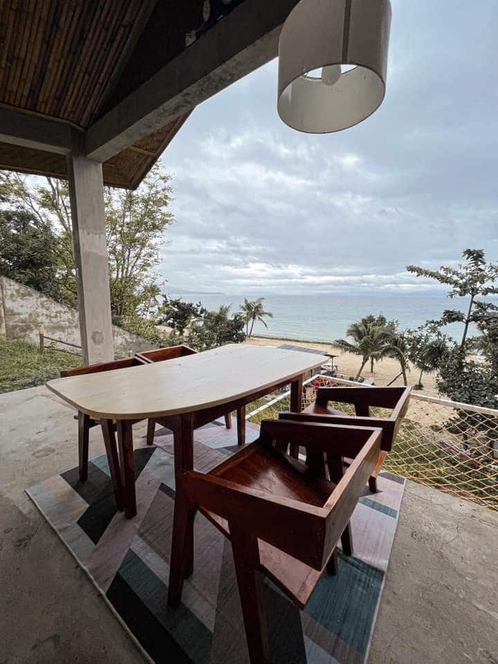 Charming Beach Villa With Tub - Badian