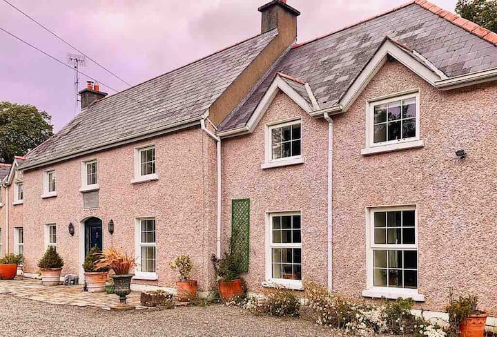 Spacious, Comfy And Stylish Country Home - Athy