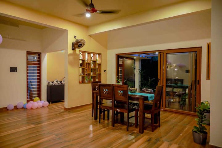 Glass Villa 2br - Varkala