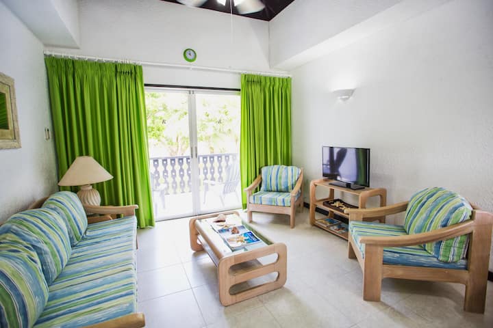 Green Monkey 3 - Breezy 1 Br W/ Pool Near Beaches - Barbados