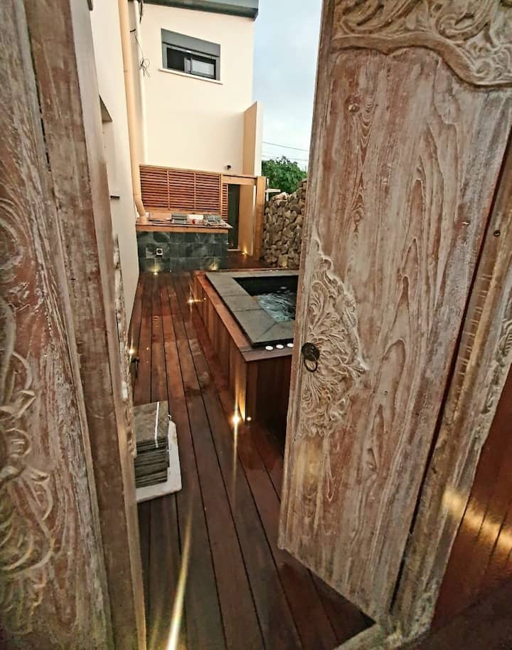 Villa Neuve De Luxe Ligne Des Bambous Avec Jacuzzi - Saint Pierre