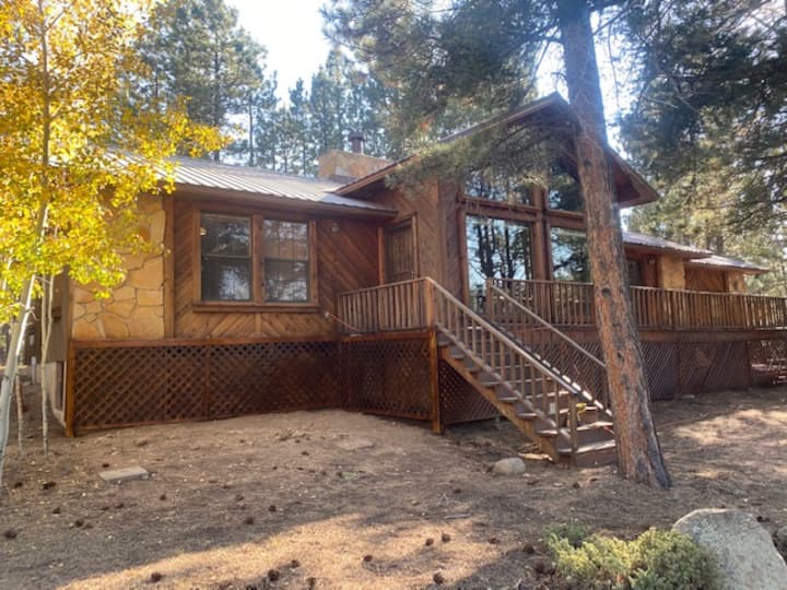 Cozy, Spacious, Cabin Less Than 2 Mi To Lifts! - Angel Fire, NM