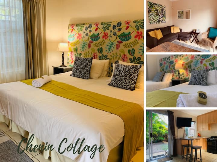 Nine On Irvine Guest Cottages - Chenin Cottage - East London