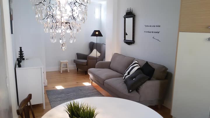 Graça “Poetas/cosy Duplex In Typical Flat /Ac-park - Lumiar