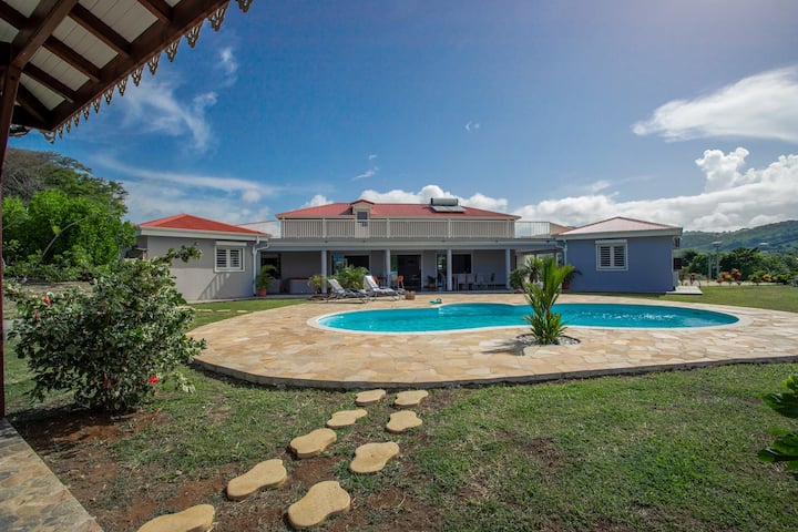 Pom Kanel , Villa De Luxe, à 5 Mm Des Plages - Martinique