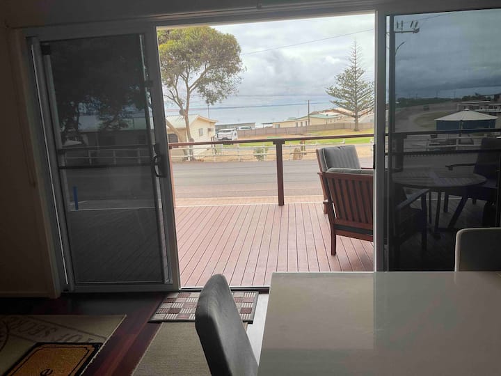 The Beach Retreat - Port Neill
