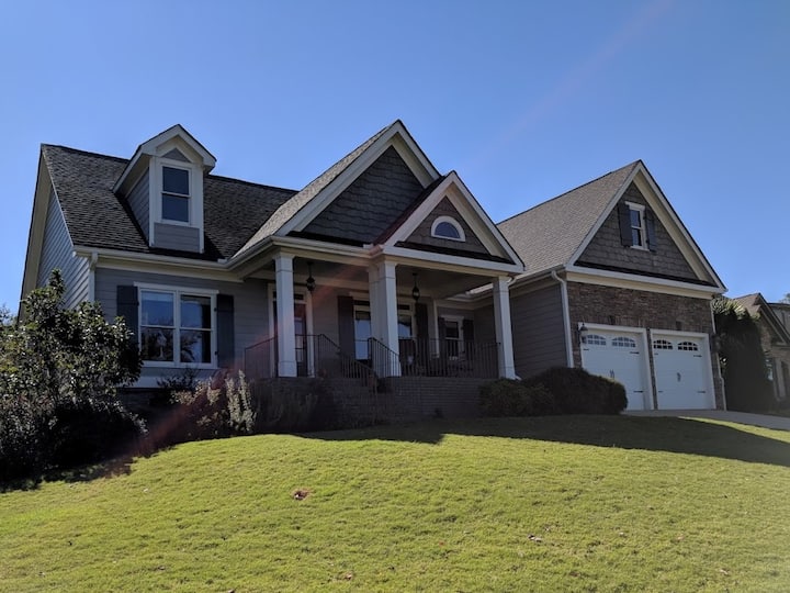 Spacious Craftsman Home - 15 Min To Sanford Stdm! - Athens, GA